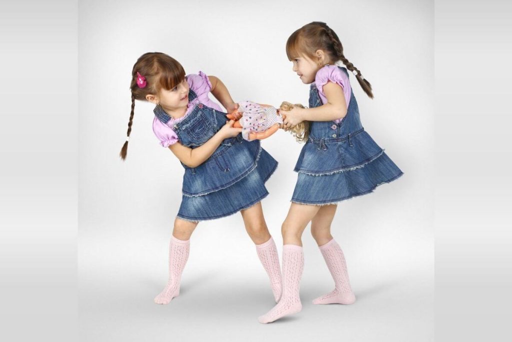 How to Deal with Toddlers Fighting Over Toys